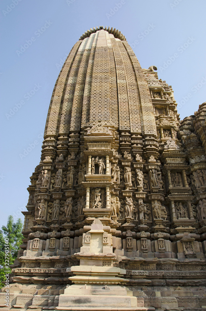 VAMANA TEMPLE, Wall sculptures and Shikara - Closeup, Eastern Group ...