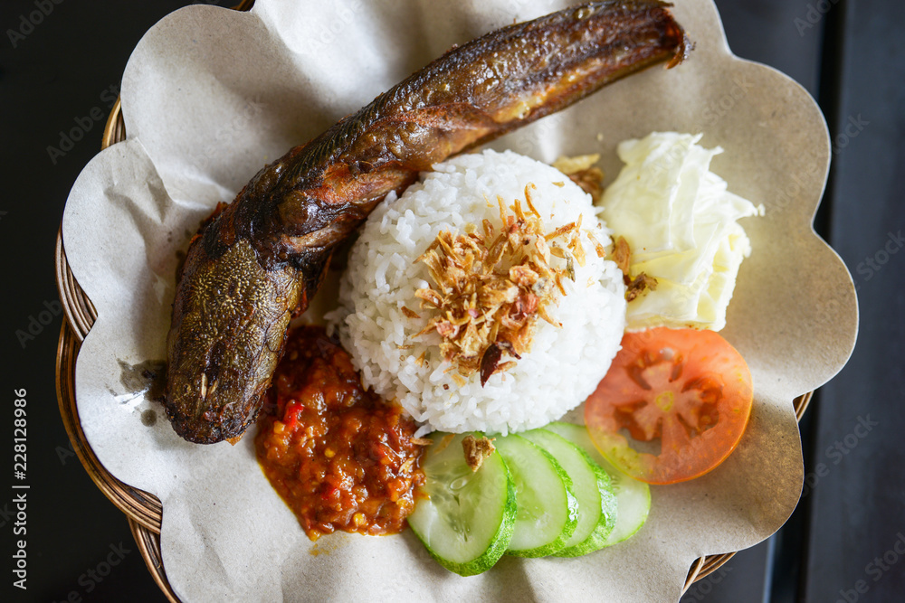 Pecel Lele
