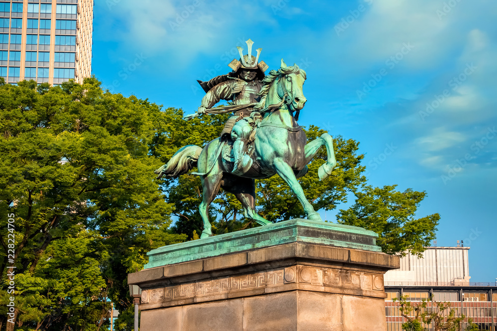 Statue of the great samurai Kusunoki Masashige, famed Japanese samurai ...