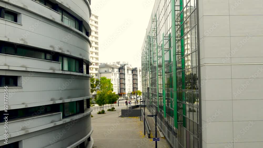 Fixed plan of a pedestrian street between two buildings with people ...