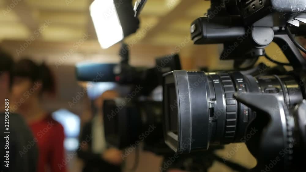 Row of many live TV cameras during important media event. Stock ビデオ ...