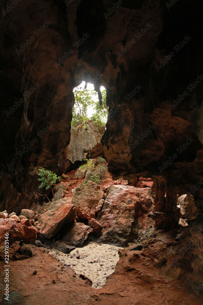 Phra Nang (Princess) Cave, Railay Beach, Krabi, Thailand Stock Photo ...