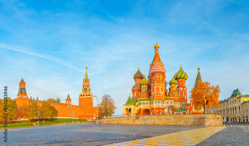 Beautiful view of the Red Square with Moscow Kremlin and St Basil's on ...