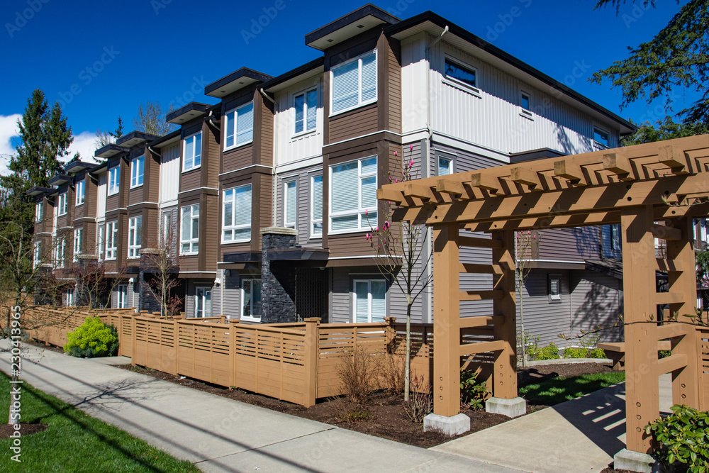 Modern low rise wood frame complex. Brand new apartment building on ...