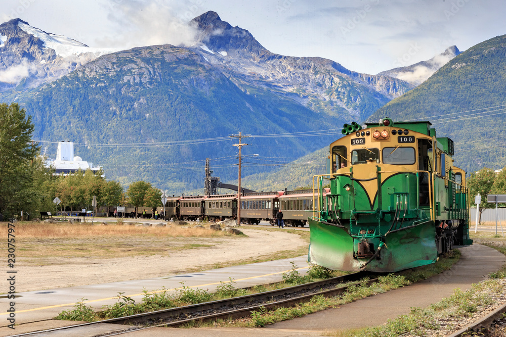 Foto de September 13 2018, Skagway Alaska. Historic white pass train of ...