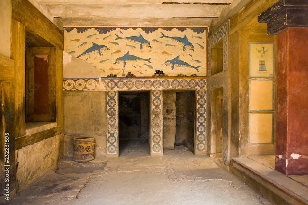 Palace of Knossos, Queen's chamber. Ancient frescoes on the walls ...