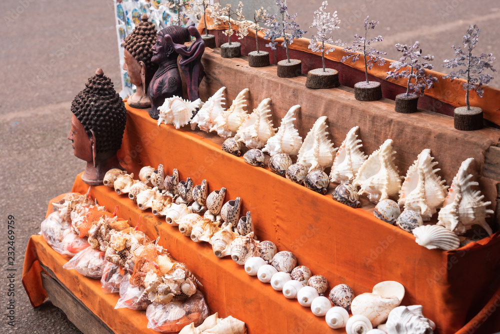 Stalls and makeshift shops selling Indian artifacts and handmade ...