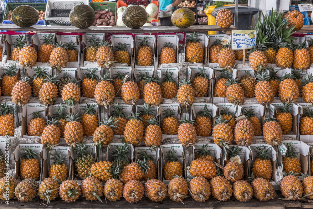 Ananas Stock Photo | Adobe Stock