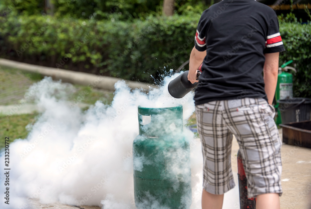 Emergency Basic Fire Fighting and Evacuation Fire Drill Simulation ...