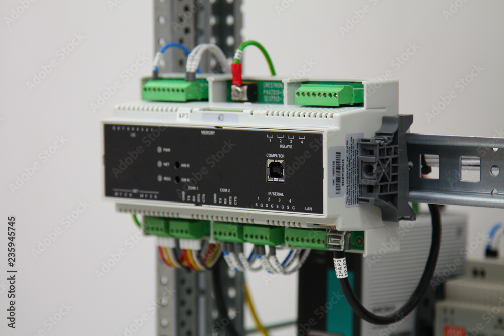Installation of an electrical panel with difautomatics and automatic ...