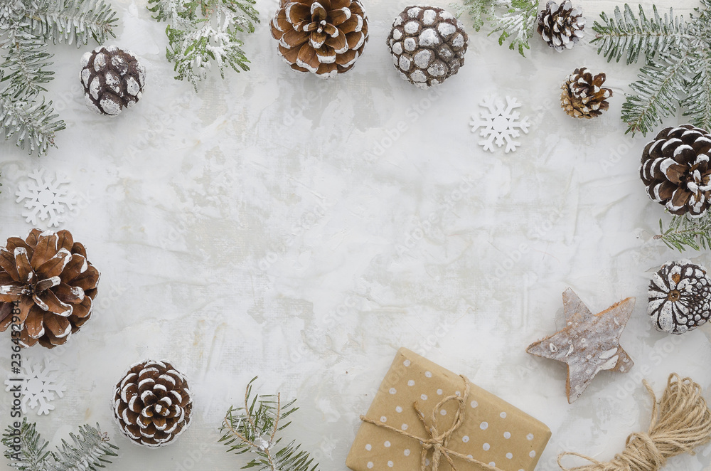 Flat lay christmas decoration composition. Frame made of fir branches ...