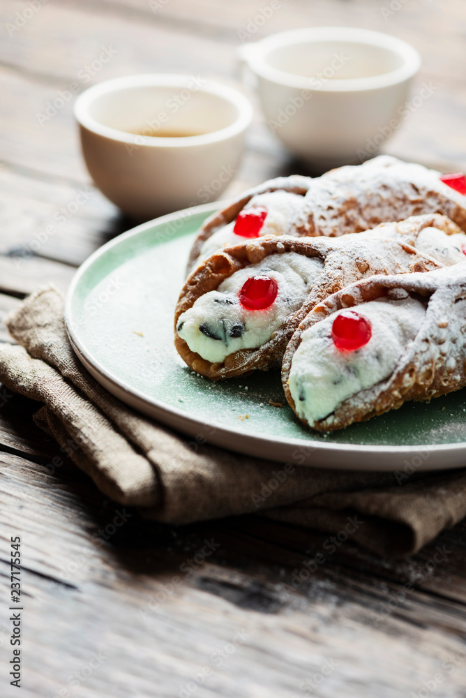 Cannolo siciliano Stock Photo | Adobe Stock