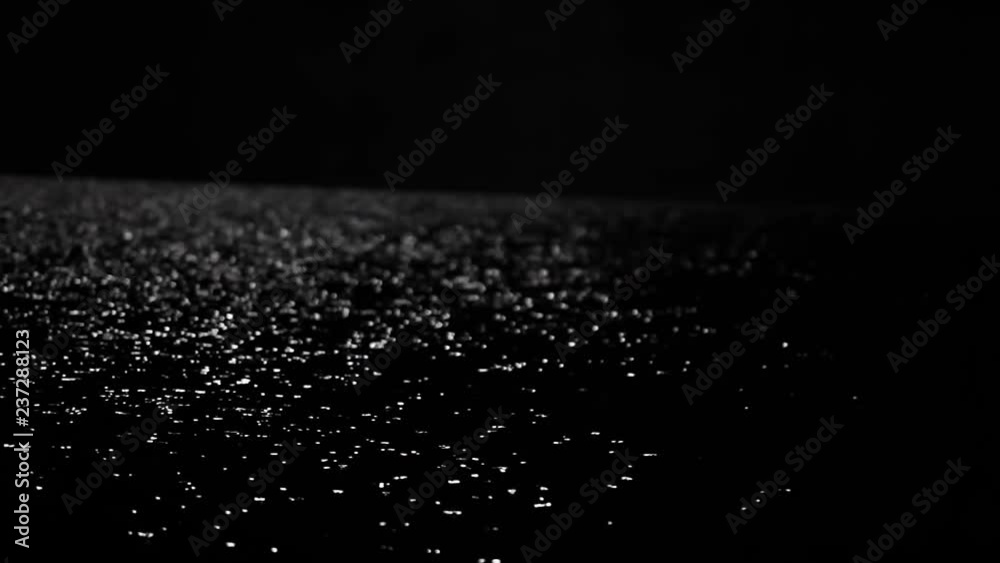 Reflection of sea light on water, moonlight glinting on water vídeo do ...