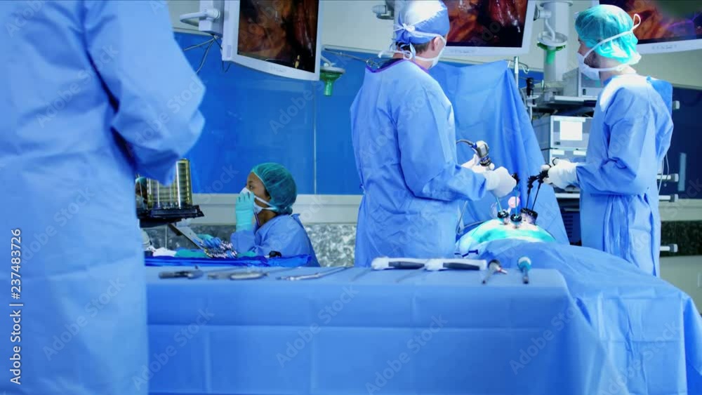 Surgical training team in scrubs in the operating theater of Multi ...