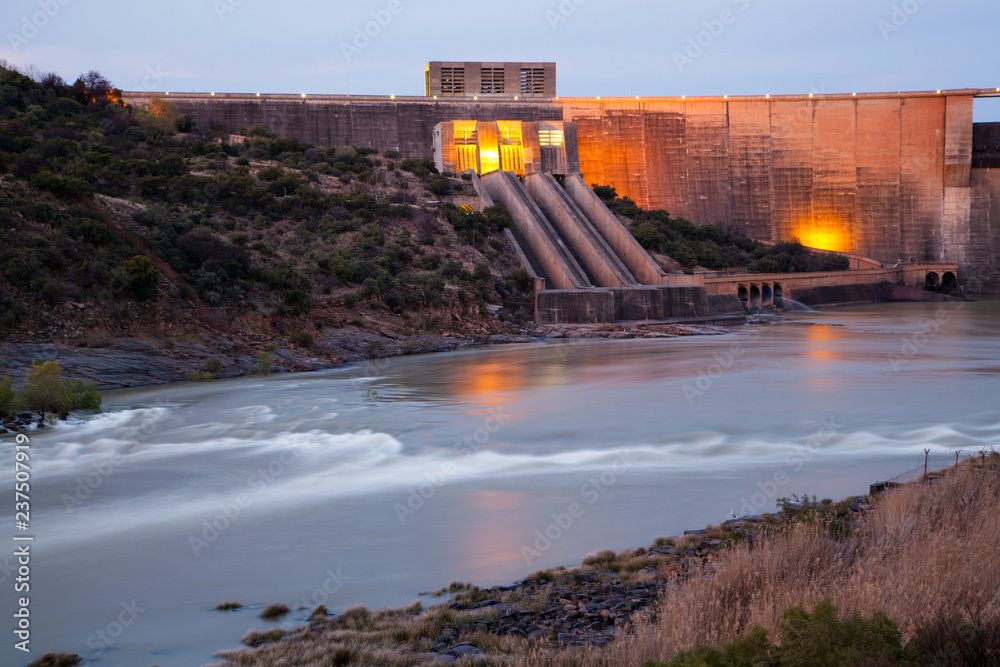 Gariep dam on the Orange River in South Africa, the largest dam in ...