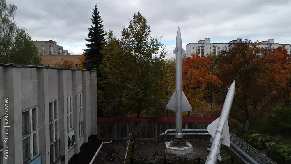 Vidéo Stock Aerial view Russian anti-aircraft missile system of medium ...