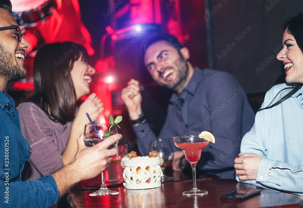 Lounge Bar People