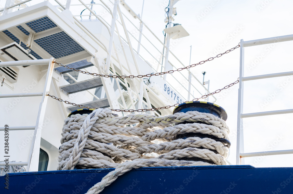 Mooring bollard with a fixed rope on the ship Stock Photo | Adobe Stock