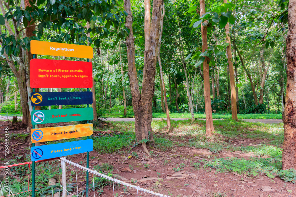 Custom Warning Signs / To warn visitors of danger / prohibited zones ...