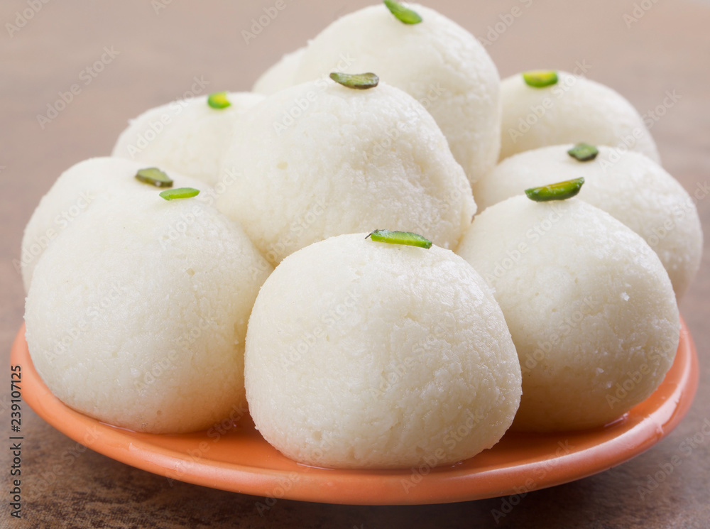Foto de Indian Sweet Rasgulla Also Know as Rosogolla, Roshogolla ...