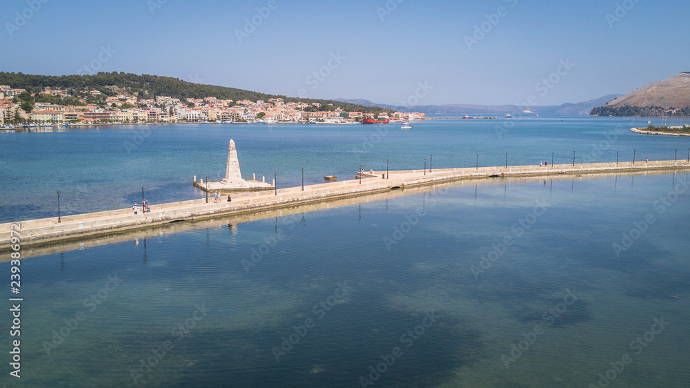 The obelisk and the de Bosset bridge on lakeside in Argostoli ...