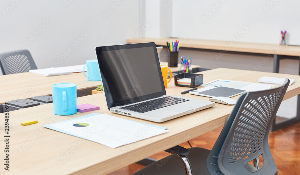Computer Arbeitsplatz mit Laptop PC Stock Photo | Adobe Stock