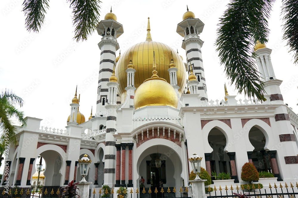 Masjid Ubudiah - ranking high on the list of Malaysia's most beautiful ...
