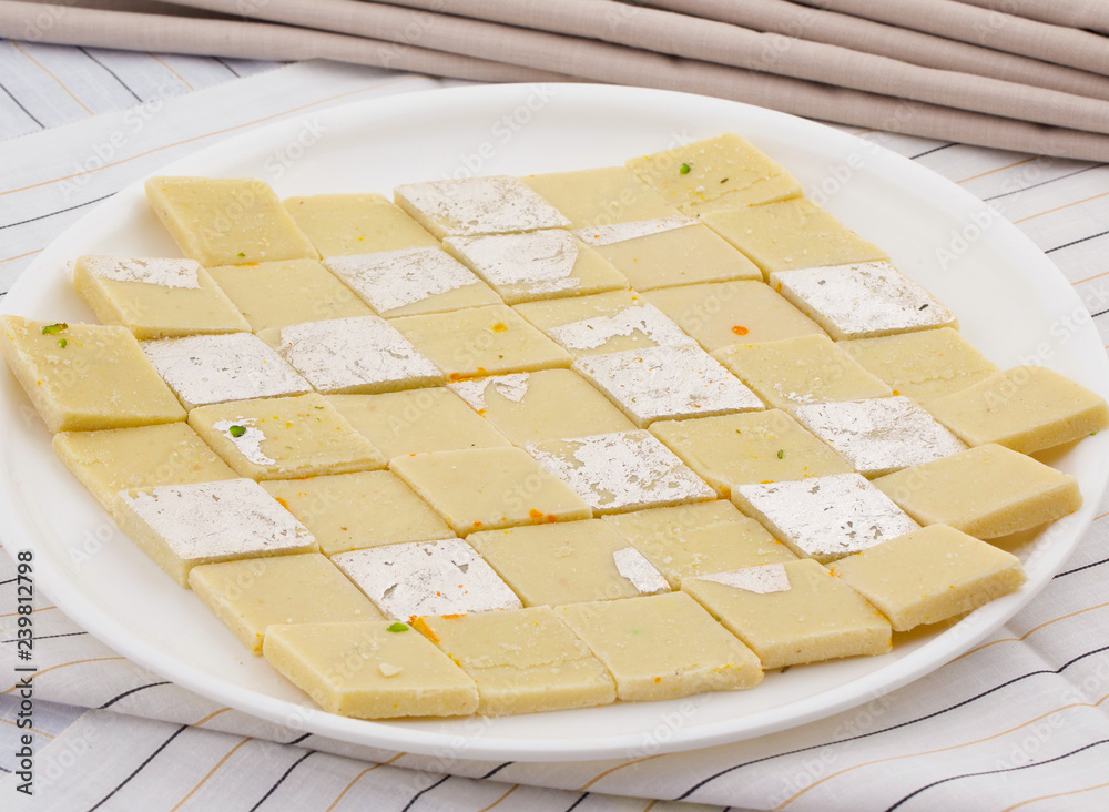 Foto de Indian Special Sweet Food Kaju Katli Also Called Kaju Barfi or ...