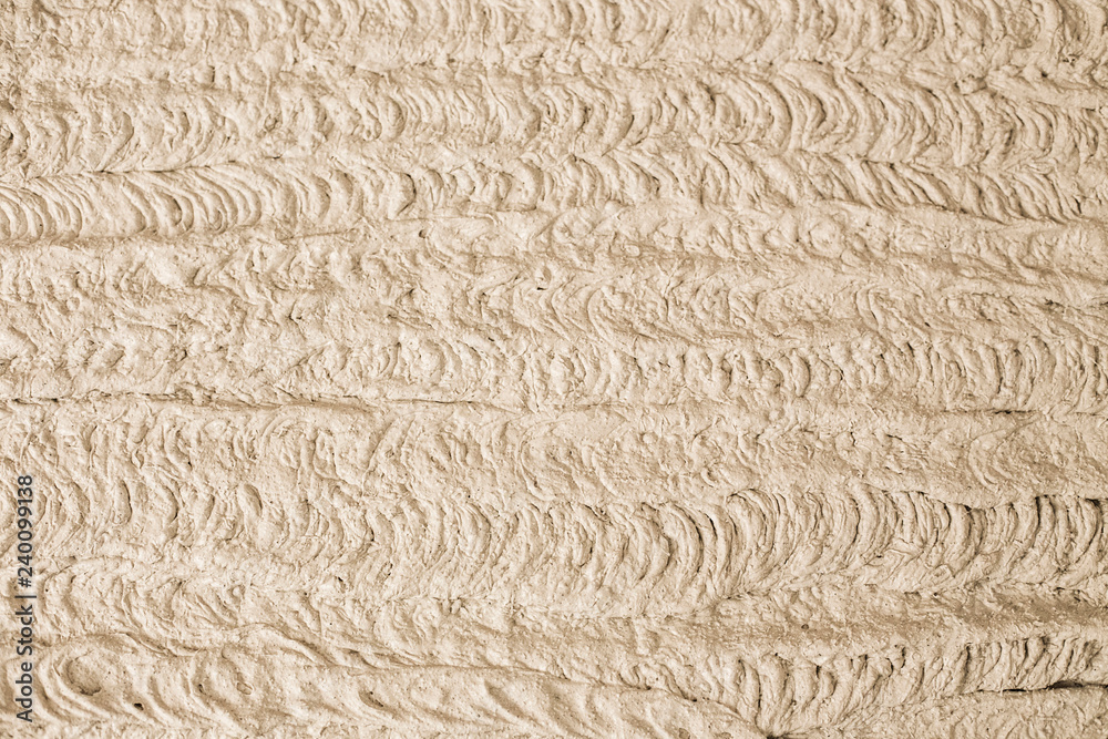 Texture of wet gypsum plaster applying to the aerated concrete wall ...