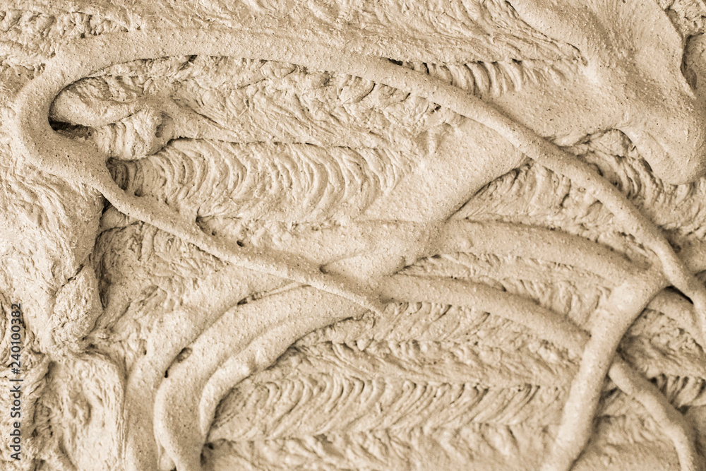 Texture of wet gypsum plaster applying to the aerated concrete wall ...