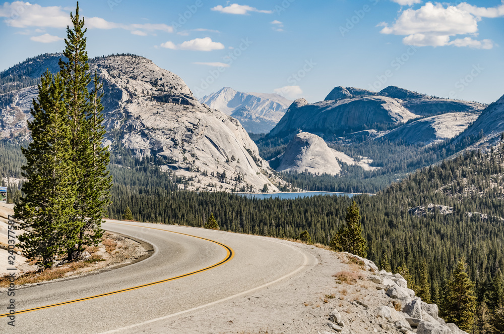 Olmsted Point im Yosemite National Park Stock Photo | Adobe Stock