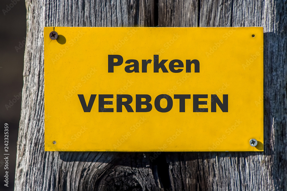 Parken verboten Stock-Foto | Adobe Stock