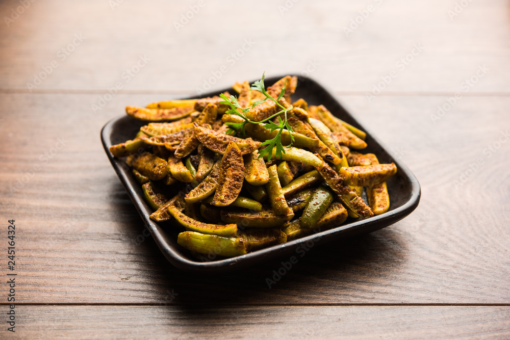 Tindora Sabzi / Tendli / tondli Fry also known as Ivy Gourd fry recipe ...