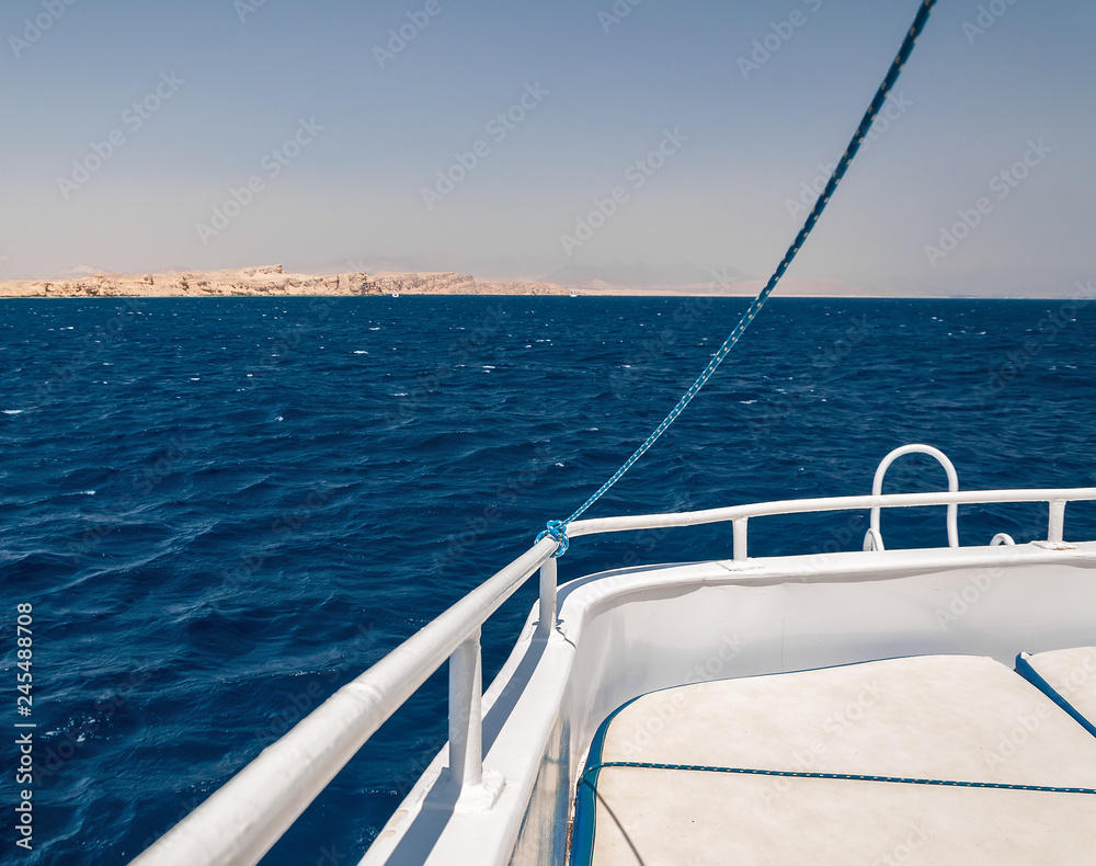 Sinai mountains and picturesque landscapes of the red sea in Egypt ...