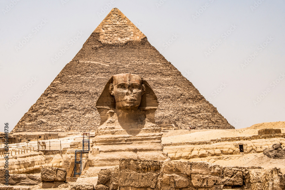 Egyptian Great Sphinx full body portrait head,with pyramids of Giza ...