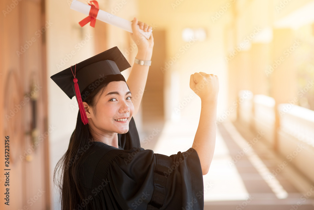 Certificate presentation ceremony for graduation at the university ...