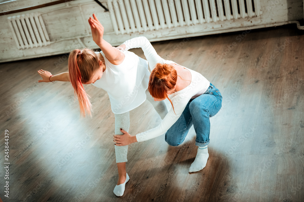 Professional Modern Dancers