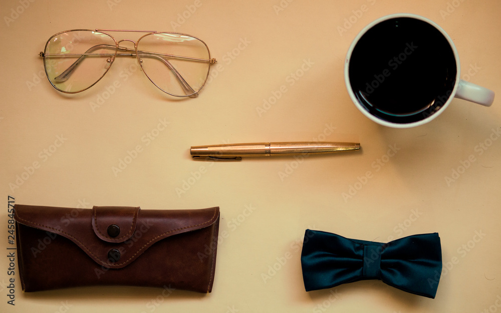 Accesorios de estilo para hombre / Moda para hombre con temática ...