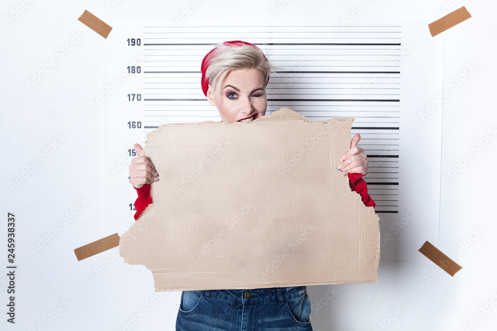 Beautiful girl from height chart.Beautiful bully.Amazing girl in the ...