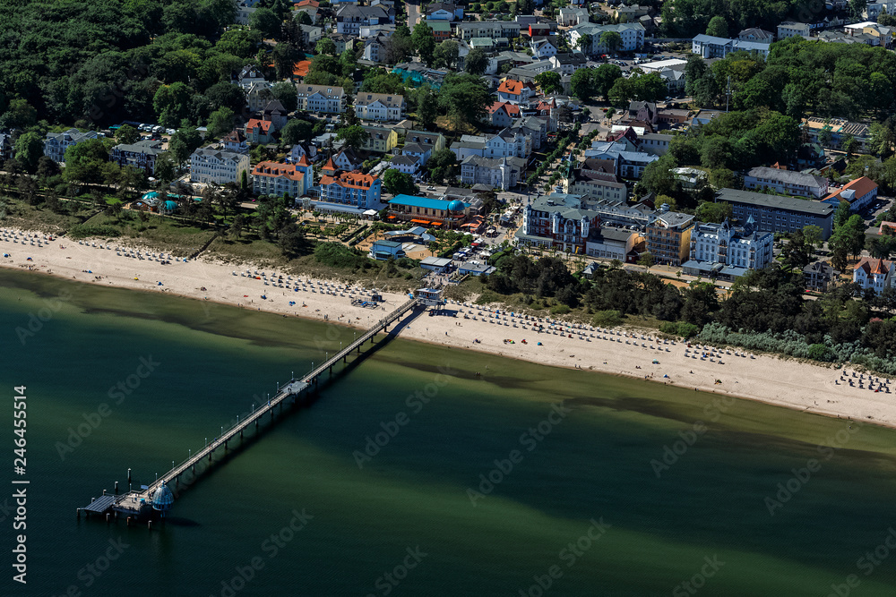 Ostseebad Zinnowitz mit Seebruecke, Insel Usedom, Mecklenburg ...