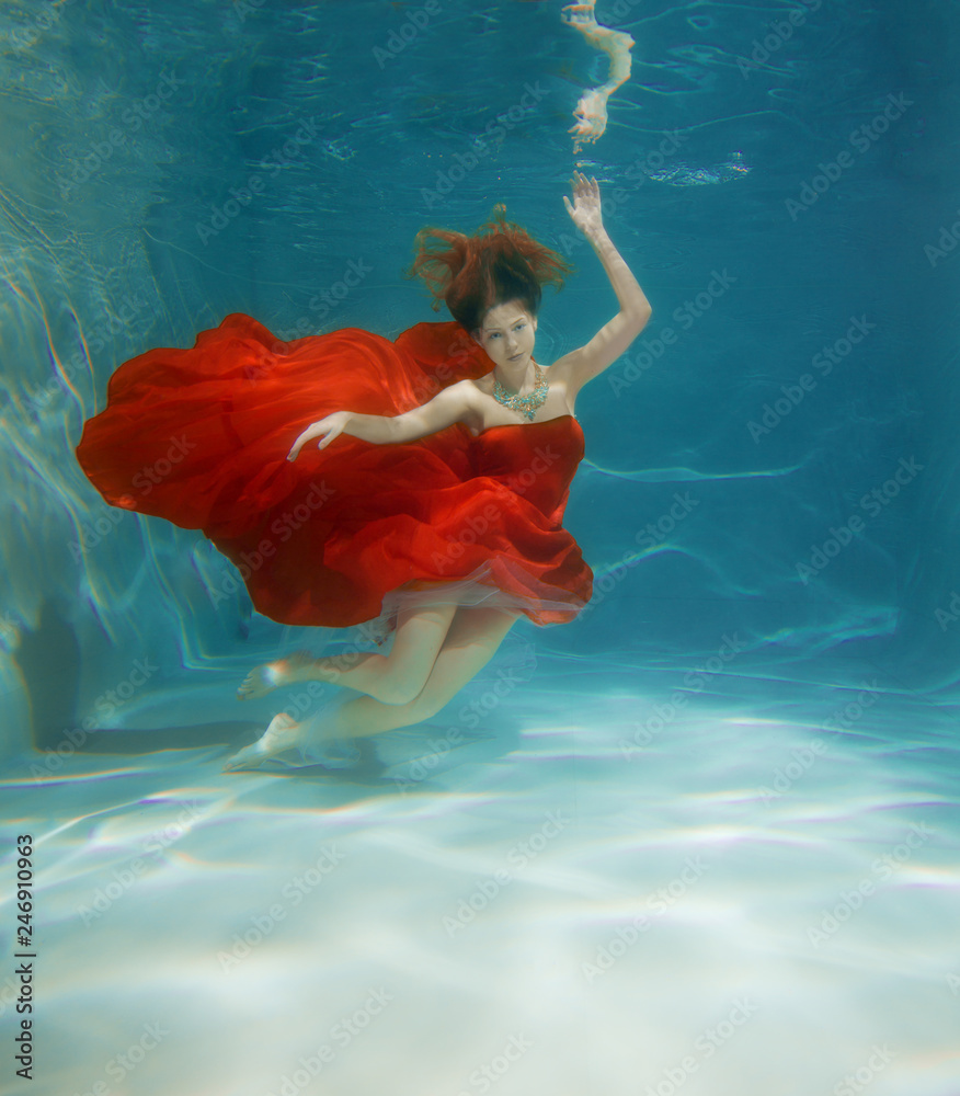 Girl Underwater Dress