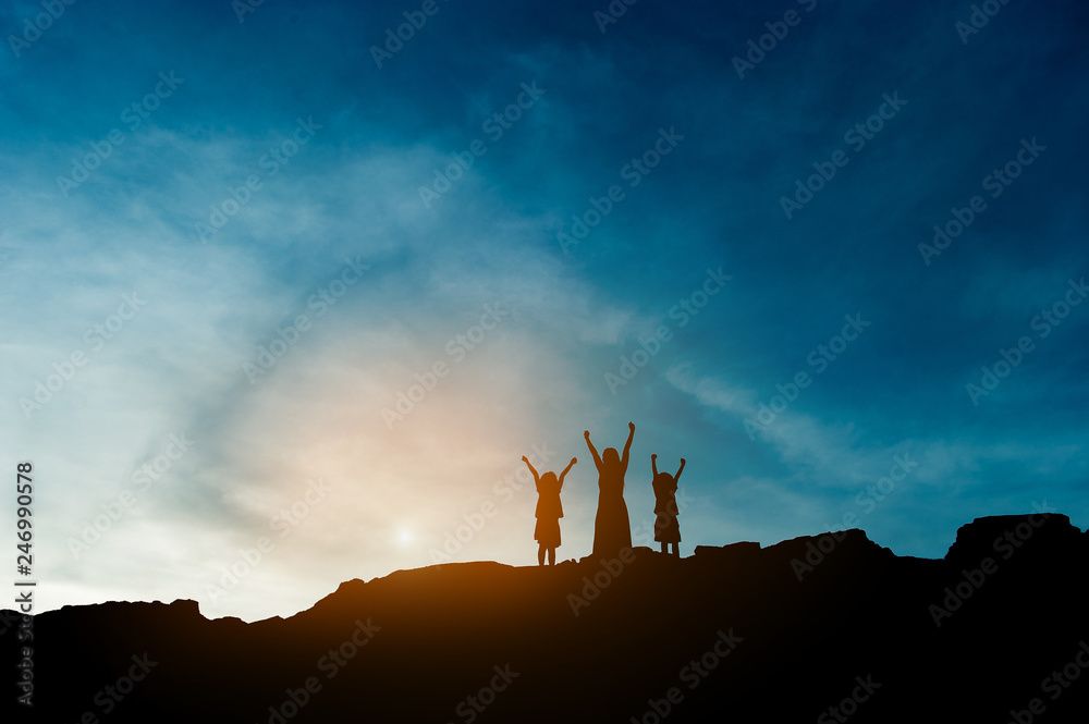 Silhouette of team leadership, teamwork and teamwork and delightful ...