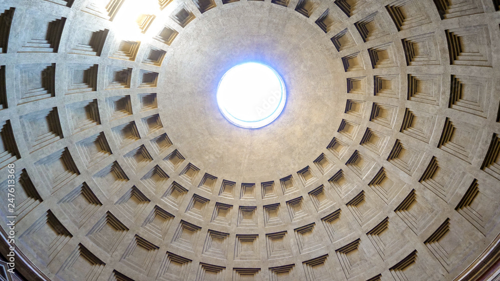 Foto de The Pantheon, looking up at the dome, the finest remaining ...