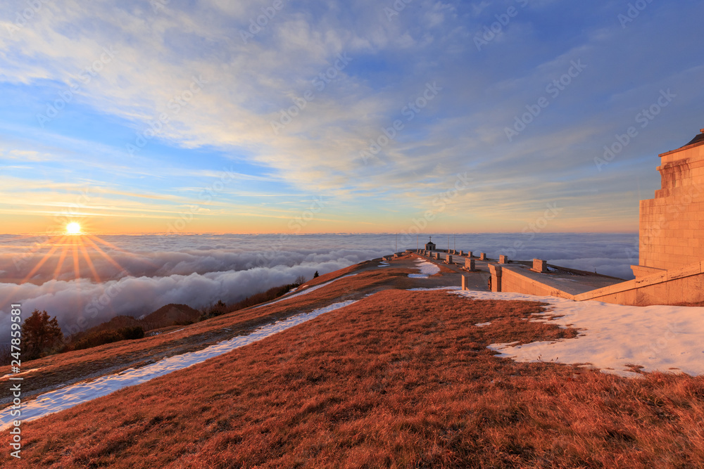 Sacrario militare del Monte Grappa, Cima Grappa, Italia Stock Photo ...
