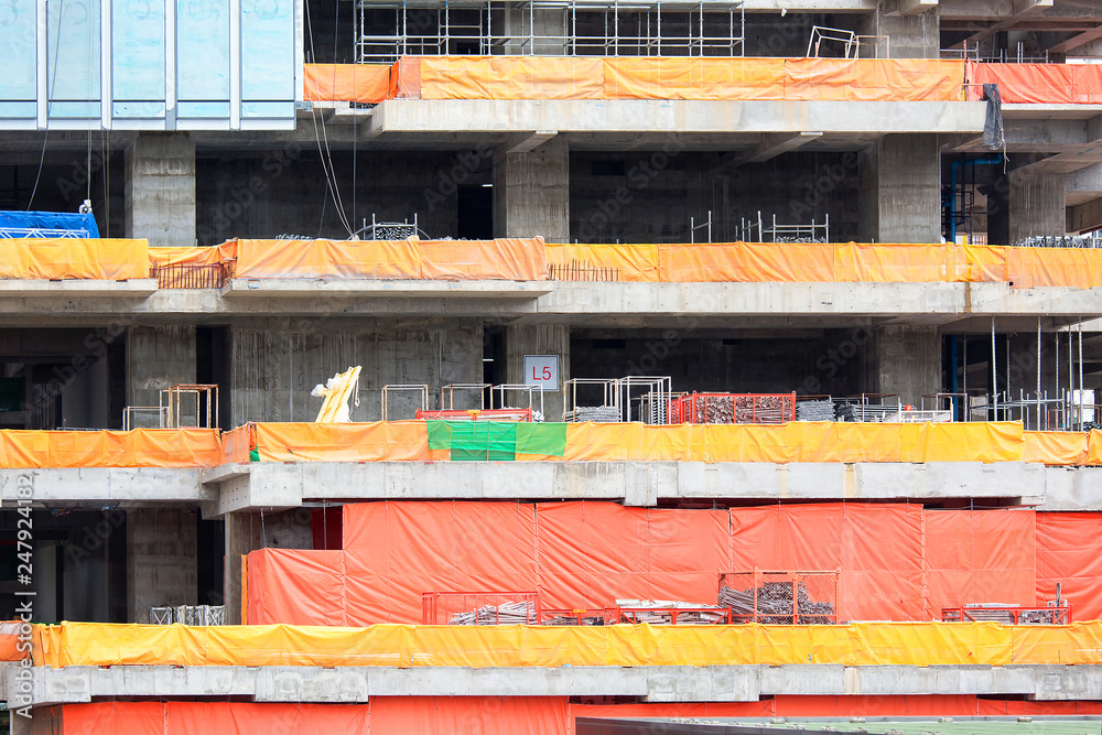 Building is under construction There are falling objects. Partitions to ...