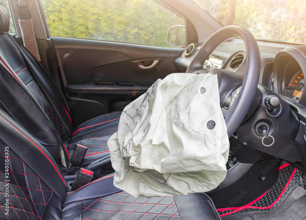 airbag exploded at a car accident,car crash with airbag,airbag work for ...