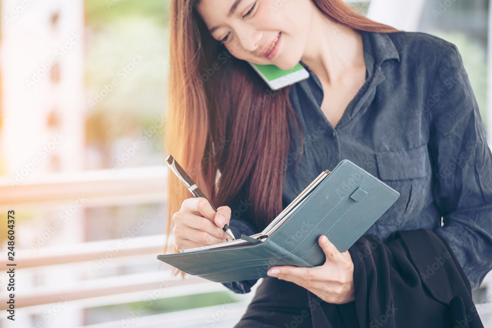 Agenda of planner woman schedule and organize appointment 2019 Calendar ...