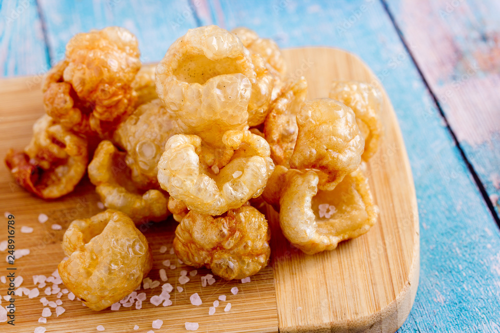 Chicharron - deep fried pork rinds, crispy pork skin pieces ...