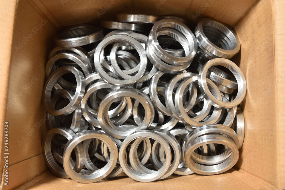 Round rings with internal thread for valve manufacture in the factory ...