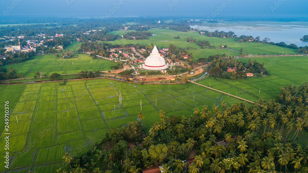 Tissamaharama Raja Maha Vihara is an ancient Buddhist temple in ...